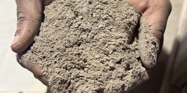 Comparing Wet vs. Dry Grinding Methods - M & M Milling